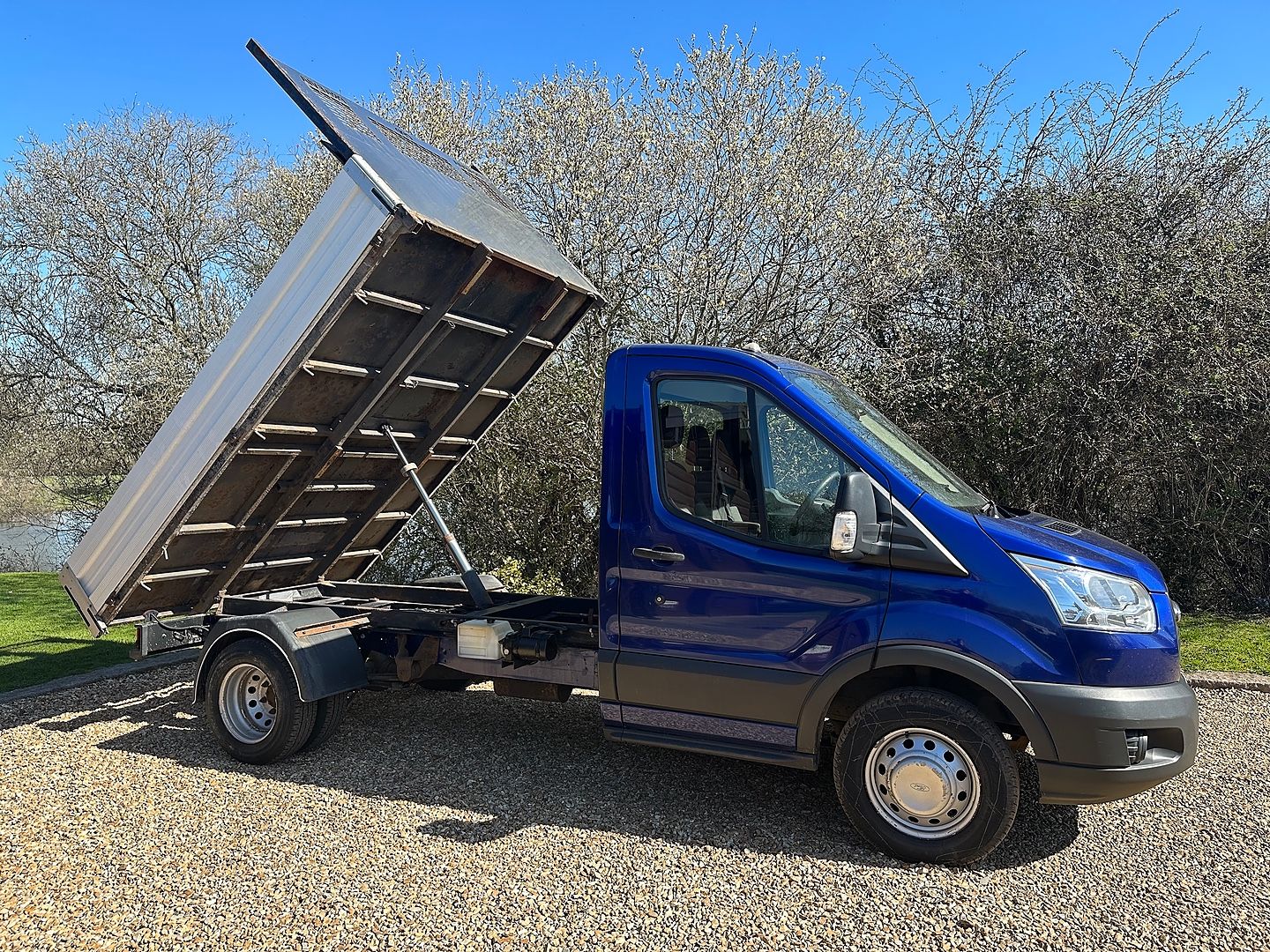 FORD TRANSIT 350 Tipper MWB (2015) | Berkshire Van Centre
